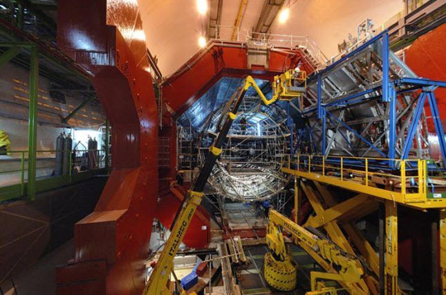 LHC: O Gigante Mostra a Sua Cara – SPACE TODAY – NASA, Space X ...