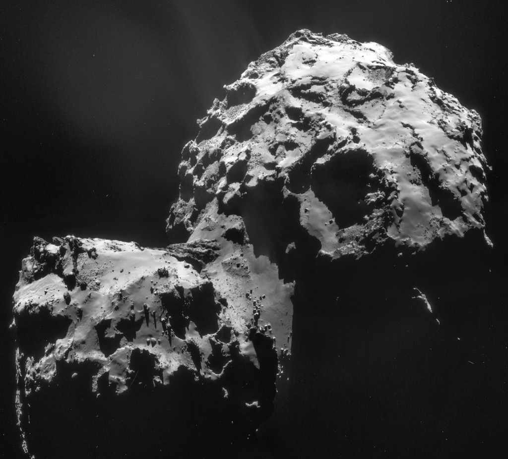 Sonda Rosetta Mostra Como o Cometa 67P/Churyumov-Gerasimenko Está Se ...