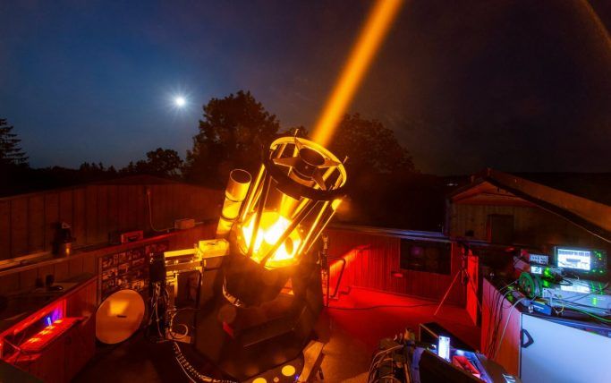 Novo Laser Poderoso Baseado na Tecnologia do ESO É Testado Com Sucesso ...