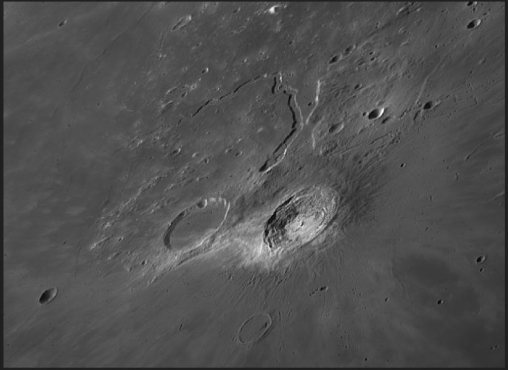 A Cratera Aristarchus e o Vale Schröter – SPACE TODAY – NASA, Space X ...