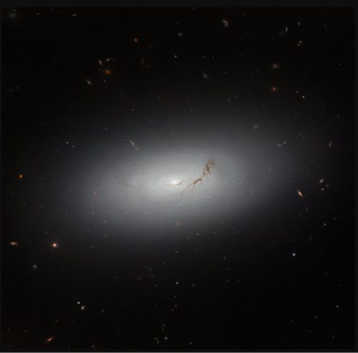 A Bela Galáxia NGC 3156 Fotografada Pelo Hubble – SPACE TODAY – NASA ...